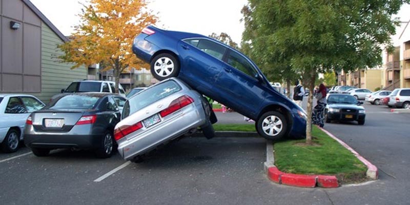 8 Ways to Avoid a Parking Lot Accident – Car Care Clinic Jet Lube